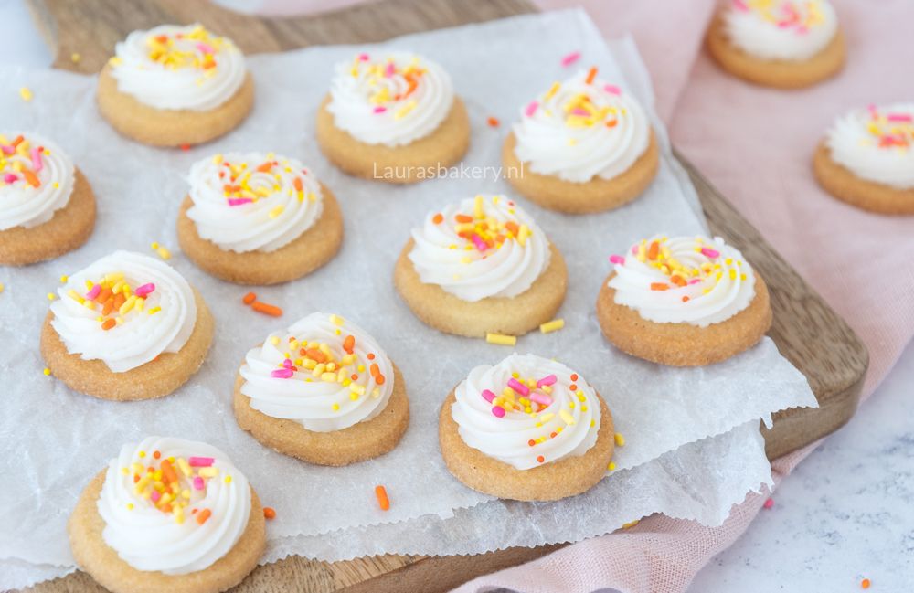 Pasen crème koekjes - Laura's Bakery