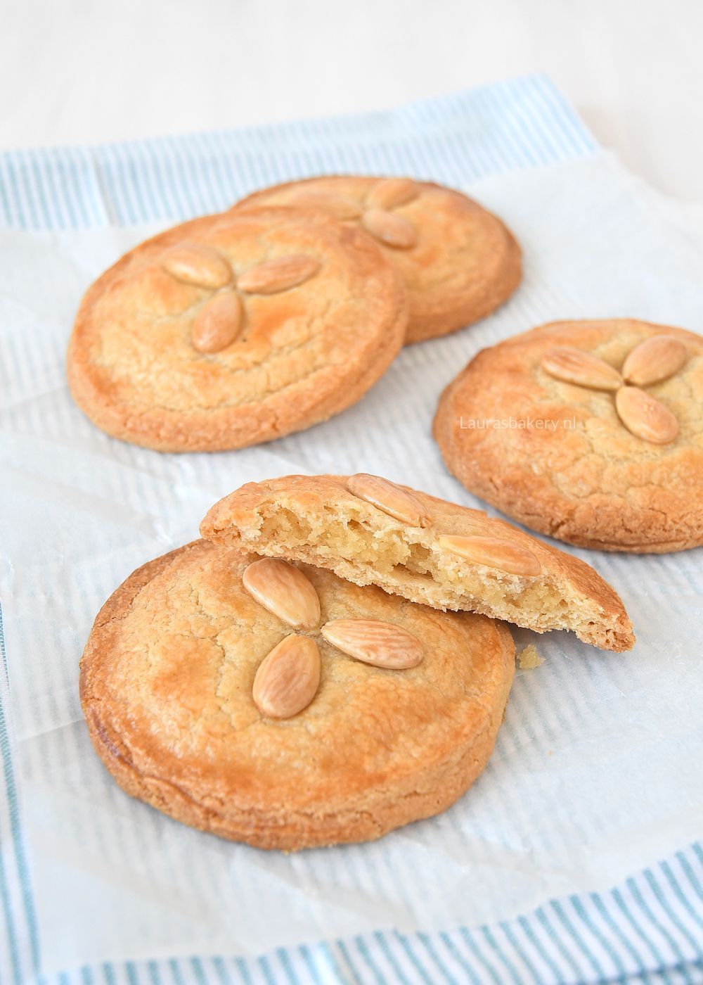 Gevulde koeken 2.0 - Laura's Bakery