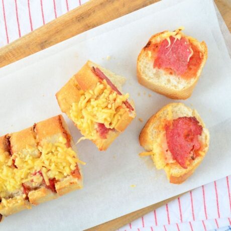 Pizza borrel stokbrood - Laura's Bakery