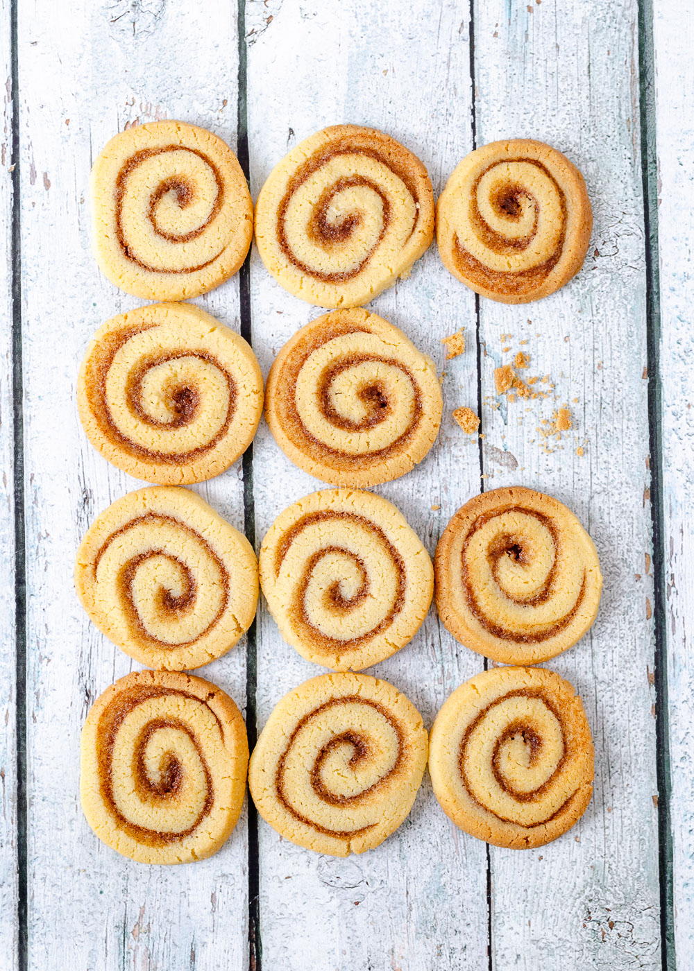 Speculaas shortbread swirl koekjes - Laura's Bakery
