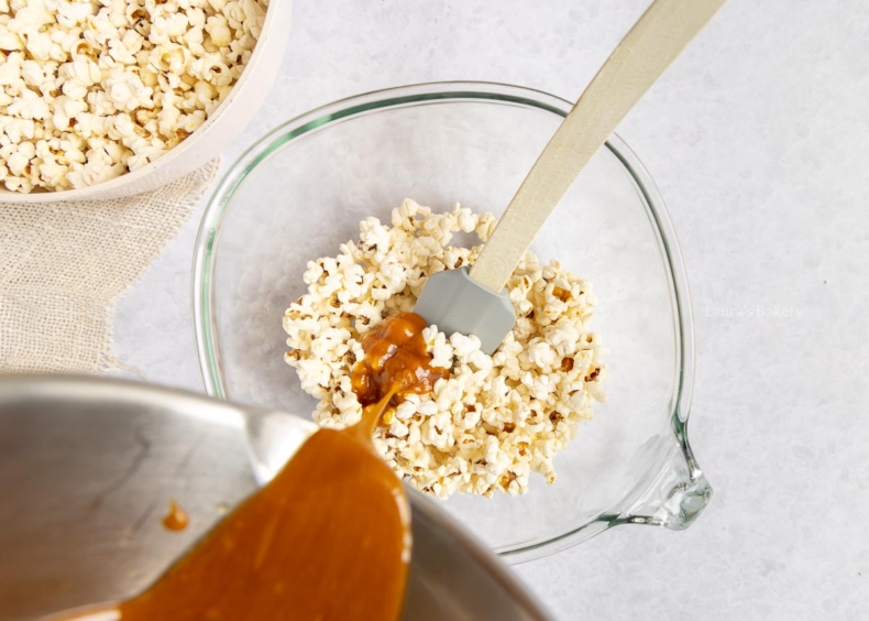 Popcorn maken - Zoet en zout! - Laura's Bakery